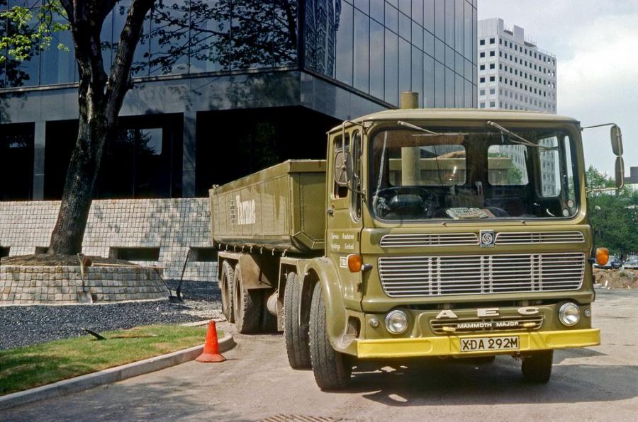 AEC Mammoth Major Dump Truck в кузове TG8R 1965 года выпуска. Фото 1 ...