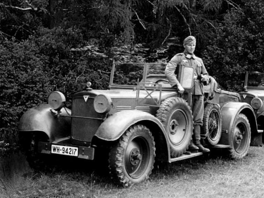 Adler 12N 3G в кузове Kfz.12, выпускаемого с 1933 года по 1935 год ...