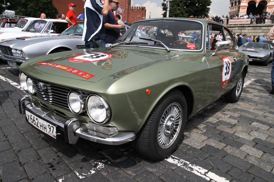 Alfa Romeo Giulia 2000 GT Veloce 1971 года выпуска. Фото 1. VERcity
