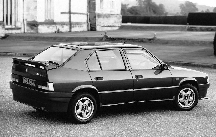 Alfa Romeo 33 1.7 Cloverleaf Veloce в кузове 905, выпускаемого с 1988 ...