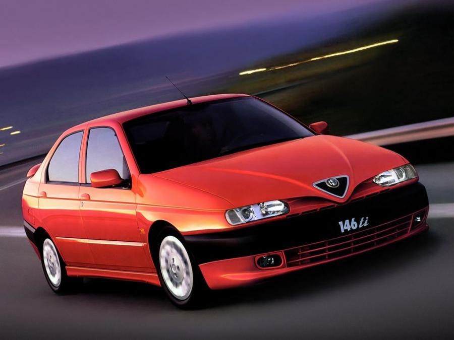 Alfa Romeo 146 Ti в кузове 930B, выпускаемого с марта 1996 года по март ...
