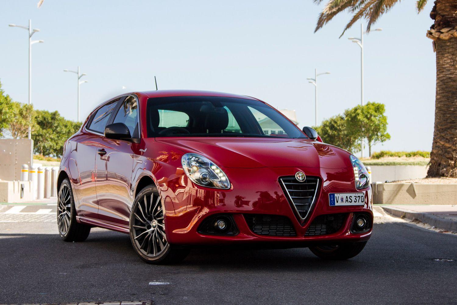 Alfa Romeo Giulietta QV Line 2014 года выпуска для рынка Австралии и ...