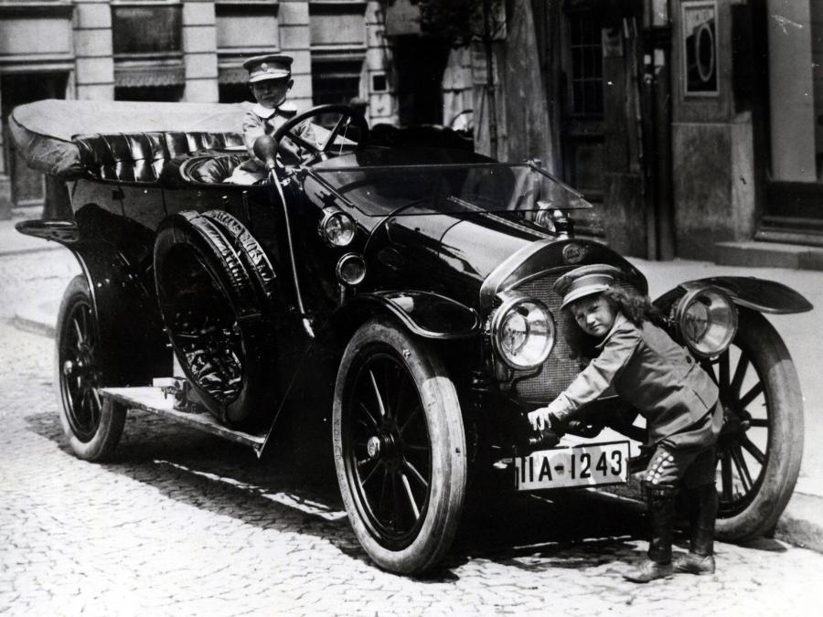 Audi Typ A 10/22 PS Phaeton, выпускаемого с 1910 года по 1912 год. Фото ...