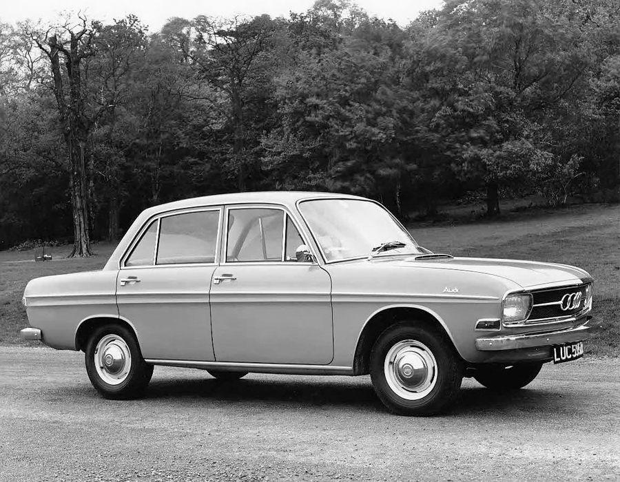 Audi 60, выпускаемого с 1969 года по 1973 год. Фото 3. VERcity