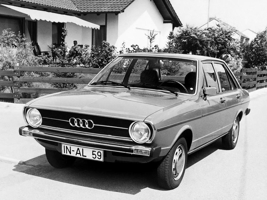 Audi 80 LS 4-Door Sedan в кузове B1, выпускаемого с июля 1972 года по ...