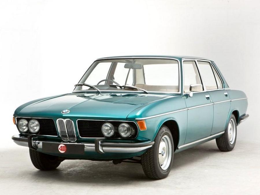 BMW 2500 1968 года выпуска для рынка Великобритании и Ирландии. Фото 1 ...