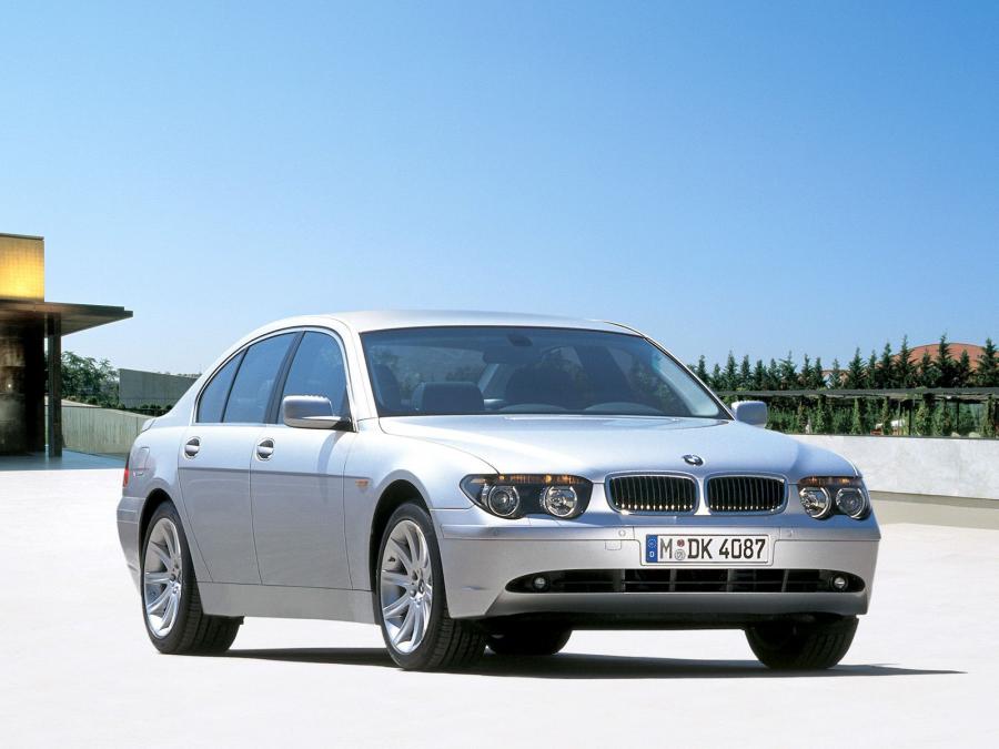 BMW 730i 2003 года выпуска. Фото 1. VERcity