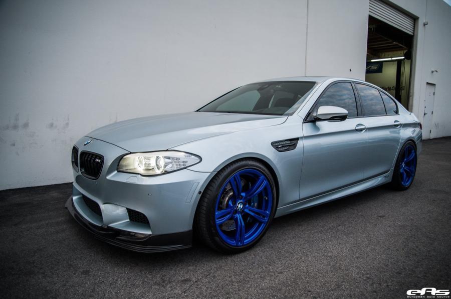 BMW M5 on Candy-Blue Wheels by EAS 2016 года выпуска. Фото 1. VERcity