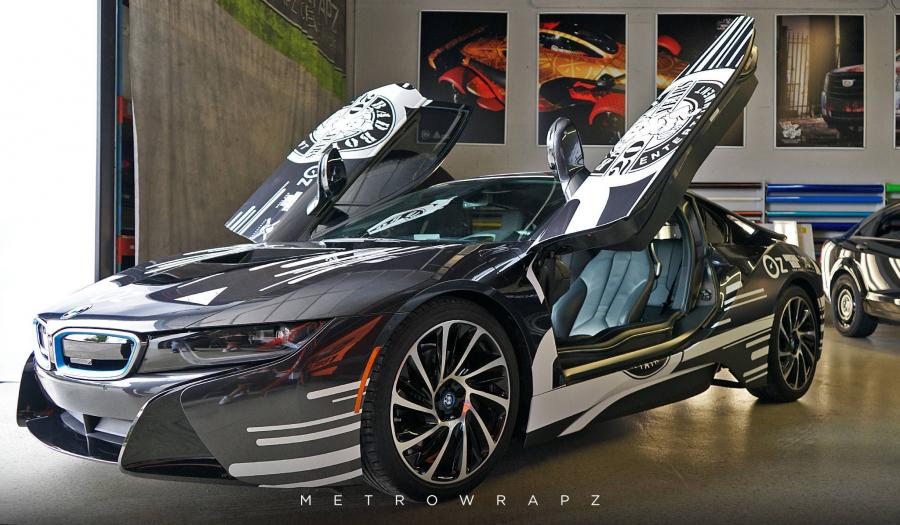 BMW i8 Collab by MetroWrapz 2016 года выпуска. Фото 1. VERcity