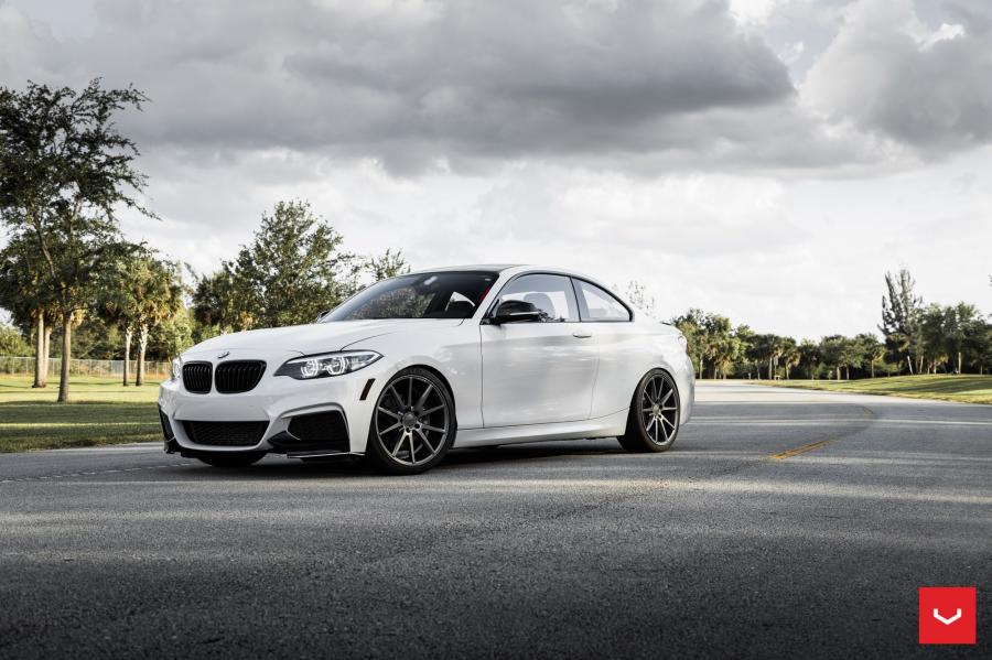 BMW 228i M Sport Coupe on Vossen Wheels (VFS-1) 2018 года выпуска. Фото ...