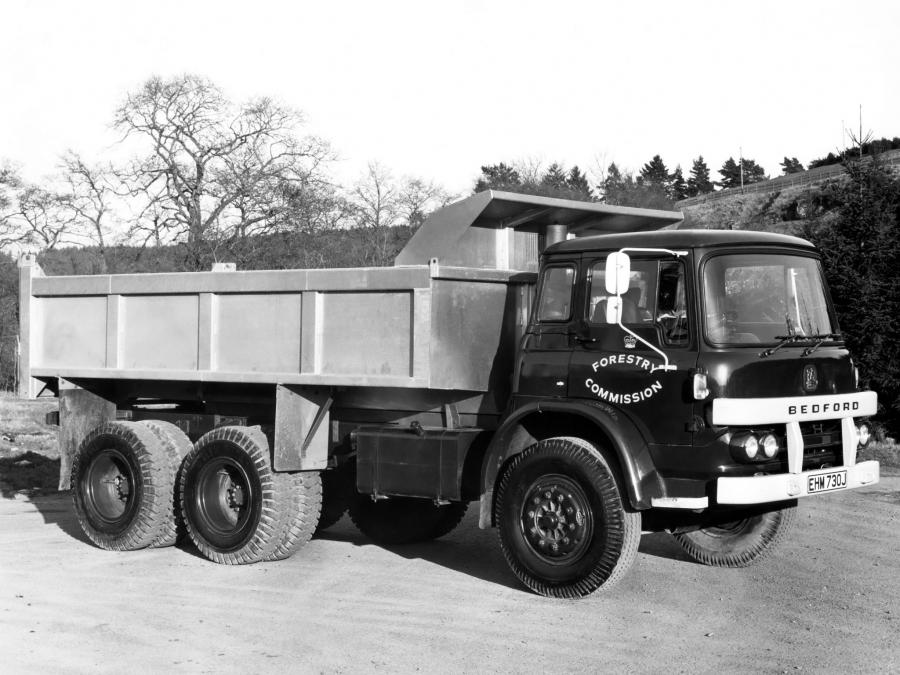 Bedford KM 6x4 Tipper, выпускаемого с 1966 года по 1980 год. Фото 1 ...