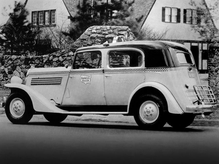 Checker Model Y Taxi Cab 1935 года выпуска. Фото 1. VERcity