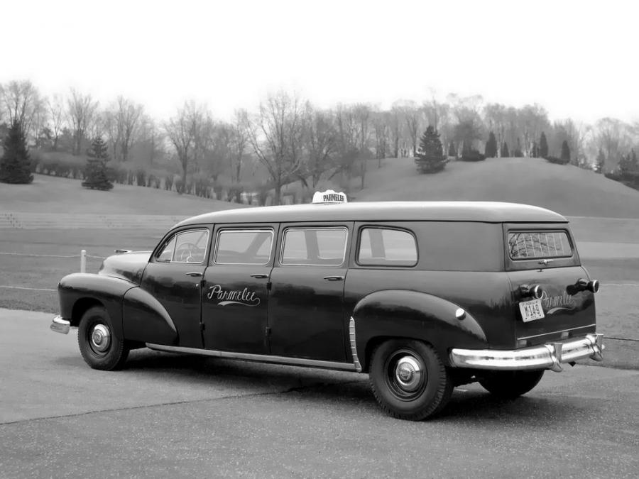 Checker Model A3 6-Door Wagon 1950 года выпуска. Фото 1. VERcity