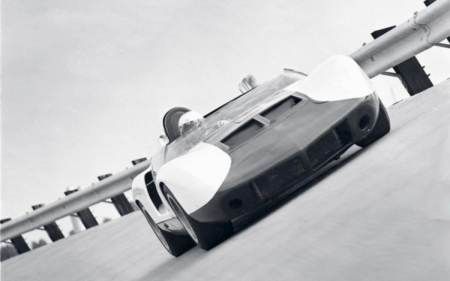 Chevrolet Corvette Cerv II Concept 1964 года выпуска. Фото 1. VERcity