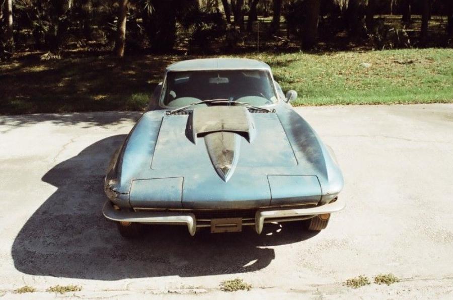 Chevrolet Corvette Neil Armstrong Car 1967 года выпуска. Фото 1. VERcity
