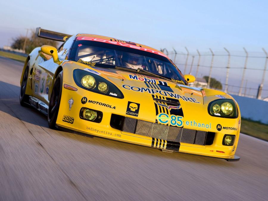 Chevrolet Corvette C6.R GT1 2005 года выпуска. Фото 1. VERcity