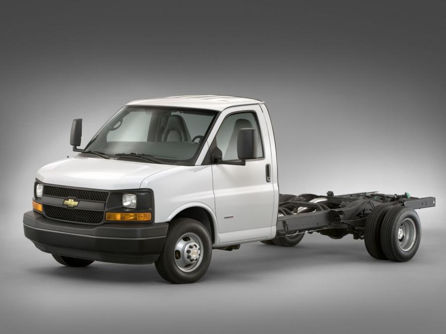 Chevrolet Express 4500 Cutaway 2008 года выпуска. Фото 1. VERcity