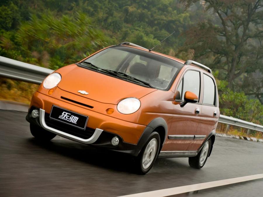 Chevrolet Spark Cross 2010 года выпуска. Фото 1. VERcity