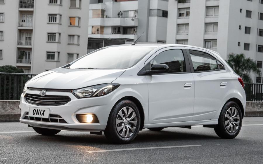 Chevrolet Onix: фото моделей с 2018 года по наше время. VERcity