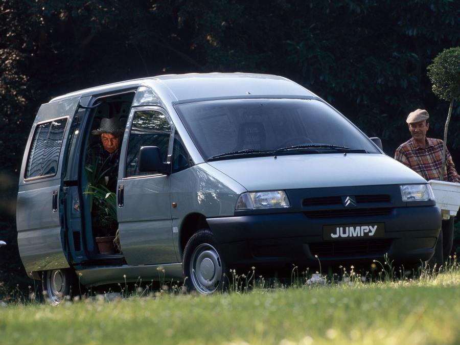 Citroen Jumpy Combi 1995 года выпуска. Фото 1. VERcity