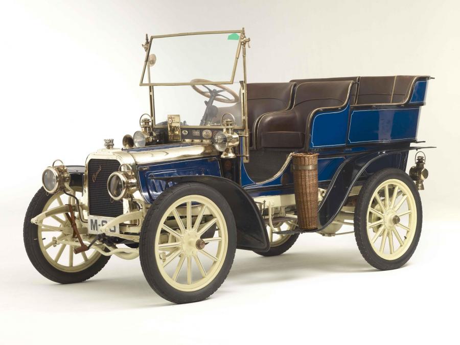 Clement 12-16 HP Rear-Entrance Tonneau 1903 года выпуска. Фото 1. VERcity