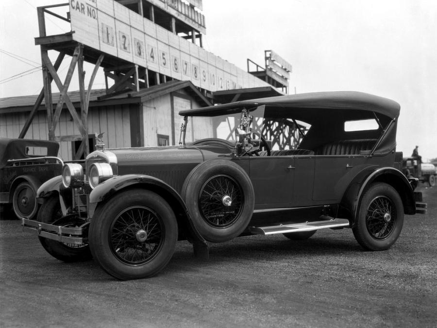 Cole V8 Phaeton 1924 года выпуска. Фото 1. VERcity