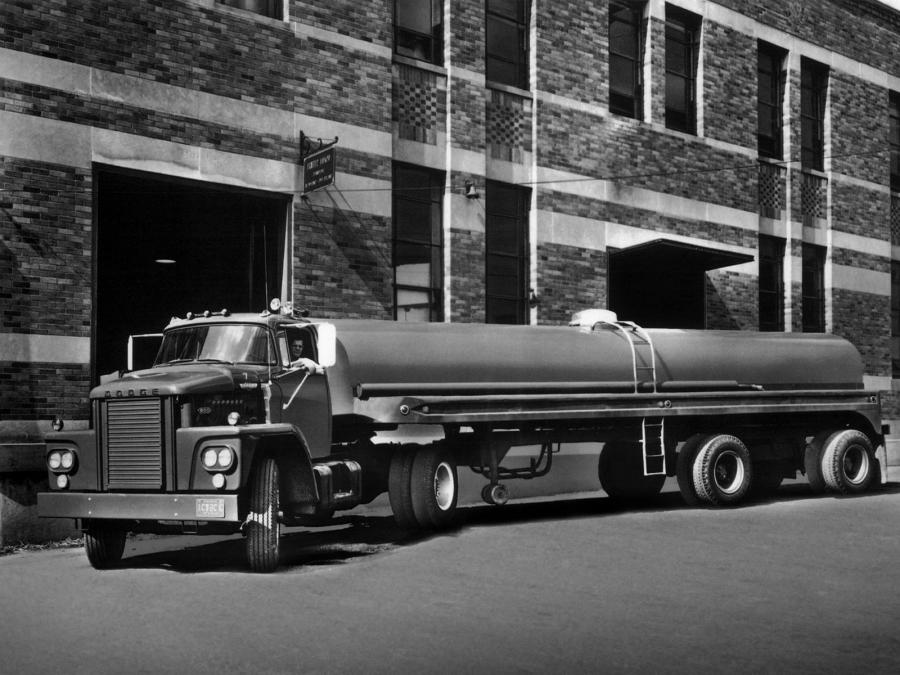 Dodge C900 1960 года выпуска. Фото 1. VERcity