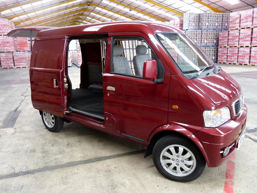 DongFeng Mini MPV Van 2011 года выпуска для рынка Великобритании и ...