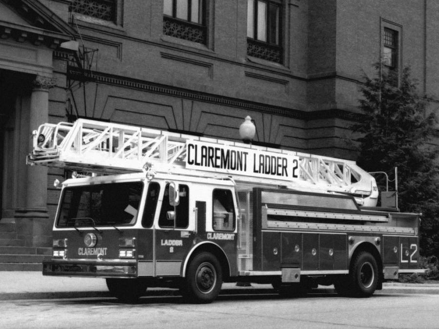 E-ONE Fire Ladder 1985 года выпуска. Фото 1. VERcity