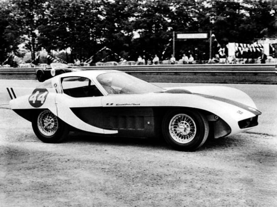 Excalibur Hawk 1963 года выпуска. Фото 1. VERcity