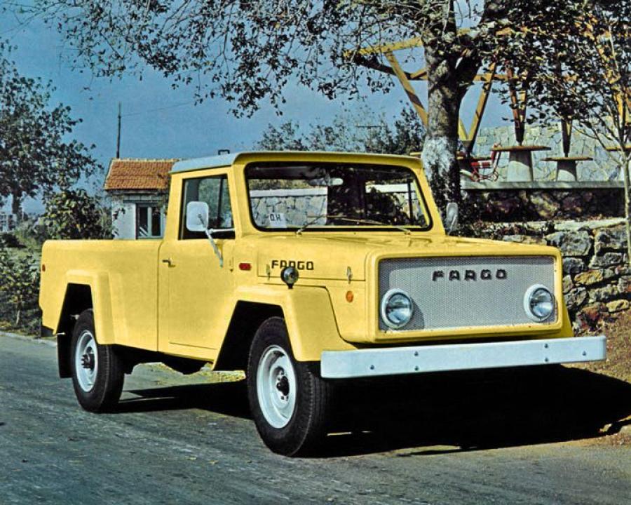 Fargo D100 1974 года выпуска. Фото 1. VERcity