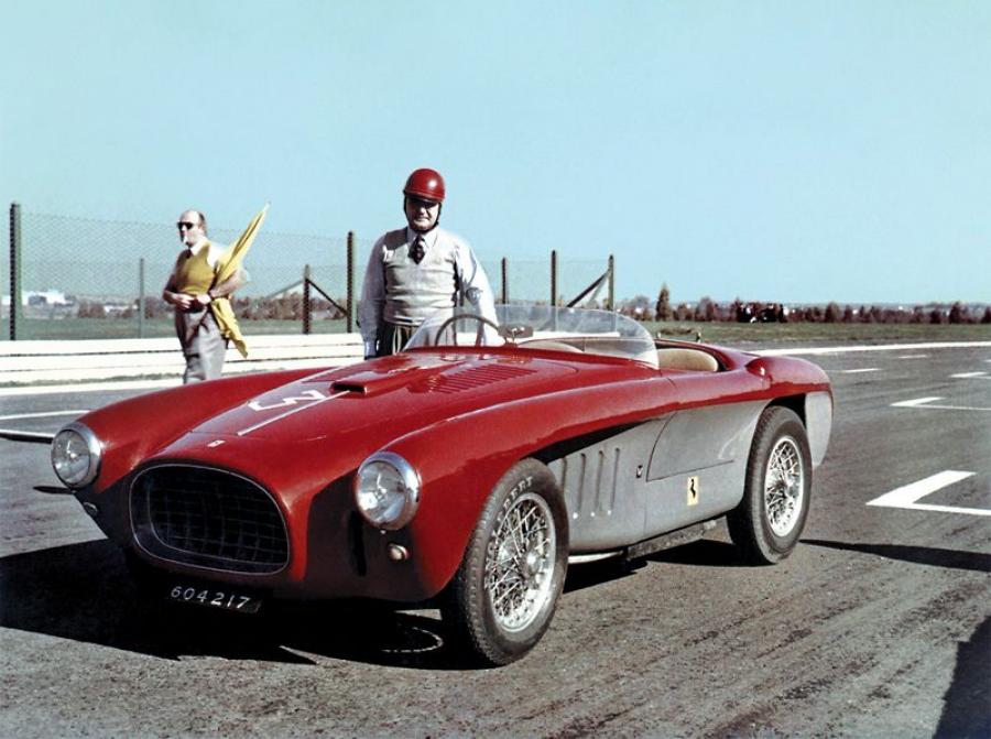 Ferrari 225 S Spyder (0216ED) 1952 года выпуска. Фото 1. VERcity