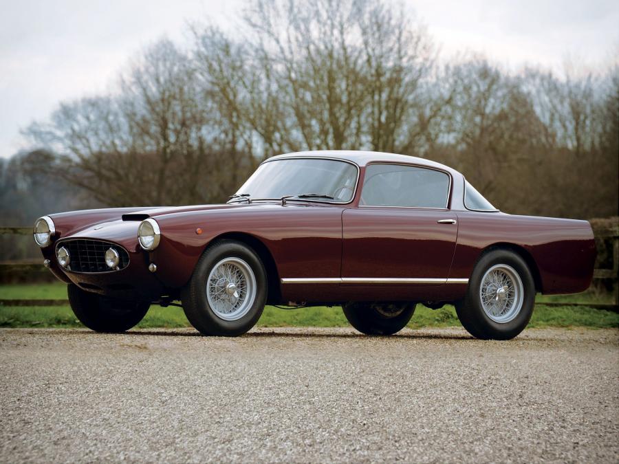 Ferrari 250 GT Ellena Coupe 1957 года выпуска. Фото 1. VERcity