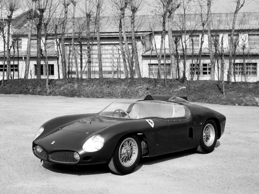 Ferrari 246 SP 1961 года выпуска. Фото 1. VERcity