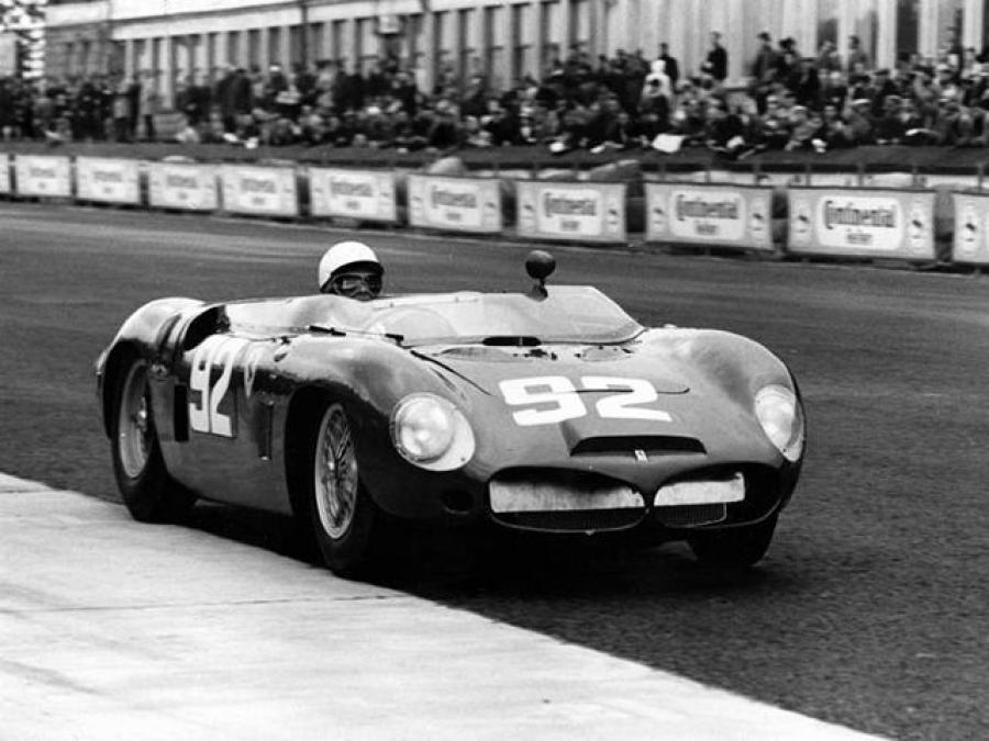 Ferrari 196 SP 1962 года выпуска. Фото 1. VERcity