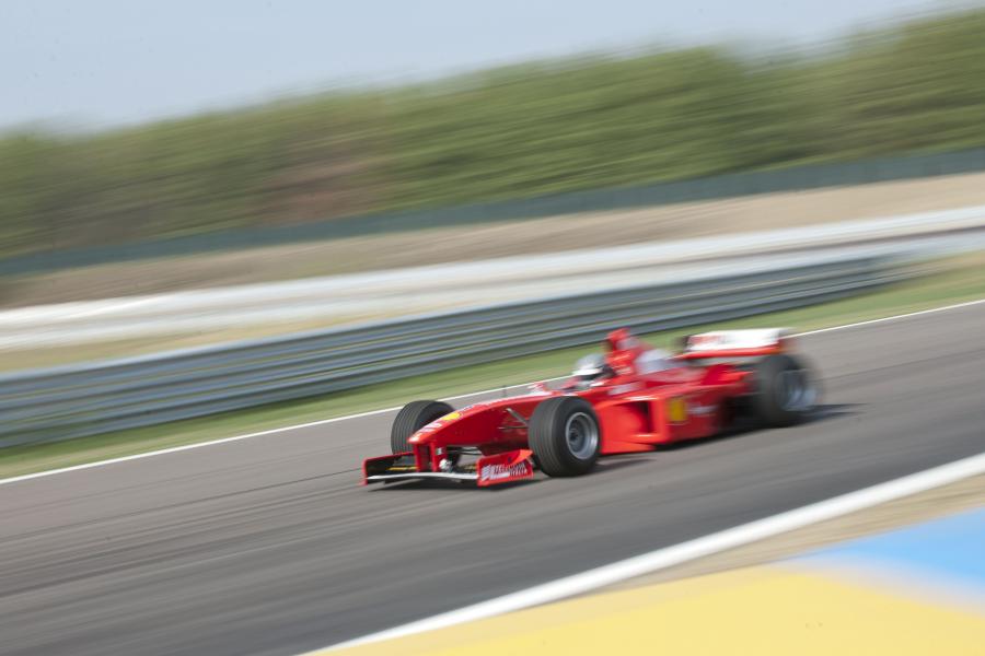 Ferrari F300 Formula One Racing Car 1998 года выпуска. Фото 1. VERcity
