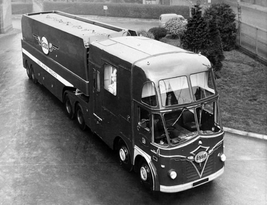 Foden KR6/24 Python Mk II Aircraft Refueller by Thompson Brothers 1960 ...