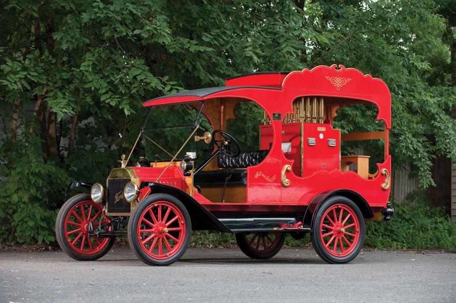 Ford Model T Calliope Truck 1913 года выпуска. Фото 1. VERcity