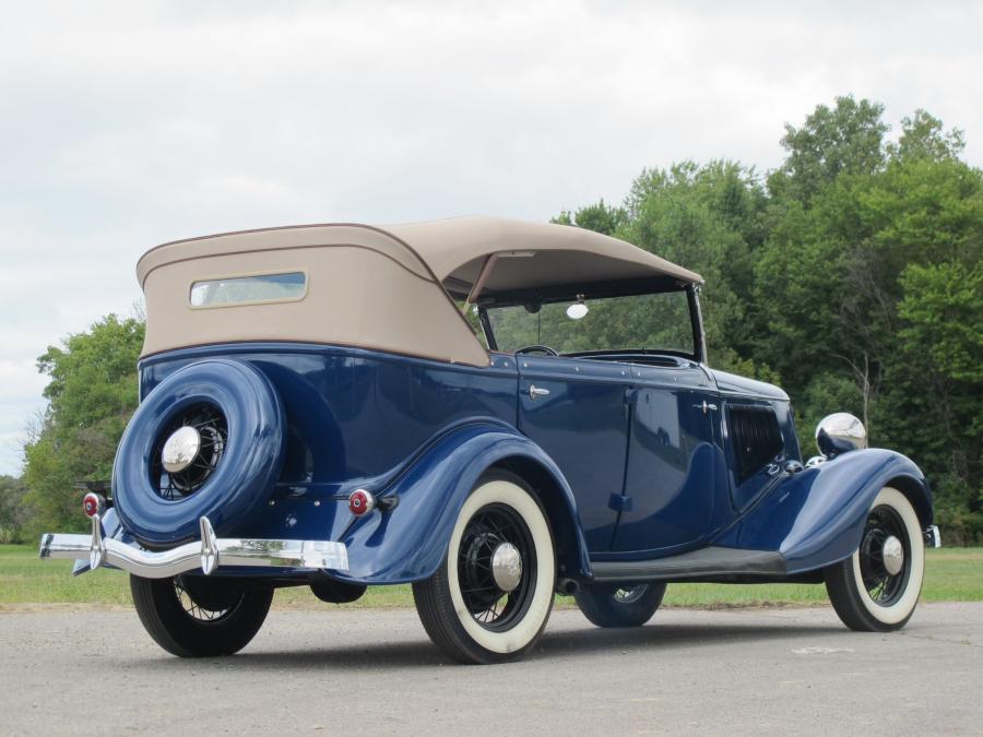 Ford V8 DeLuxe Phaeton 1933 года выпуска. Фото 2. VERcity