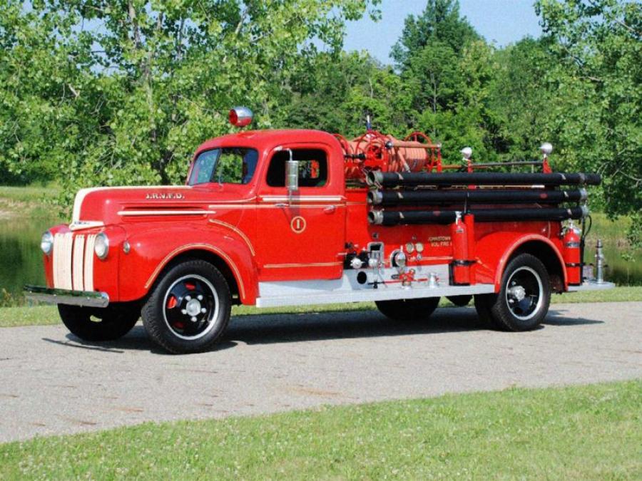 Ford Model 219T Firetruck by Seagrave 1942 года выпуска. Фото 1. VERcity
