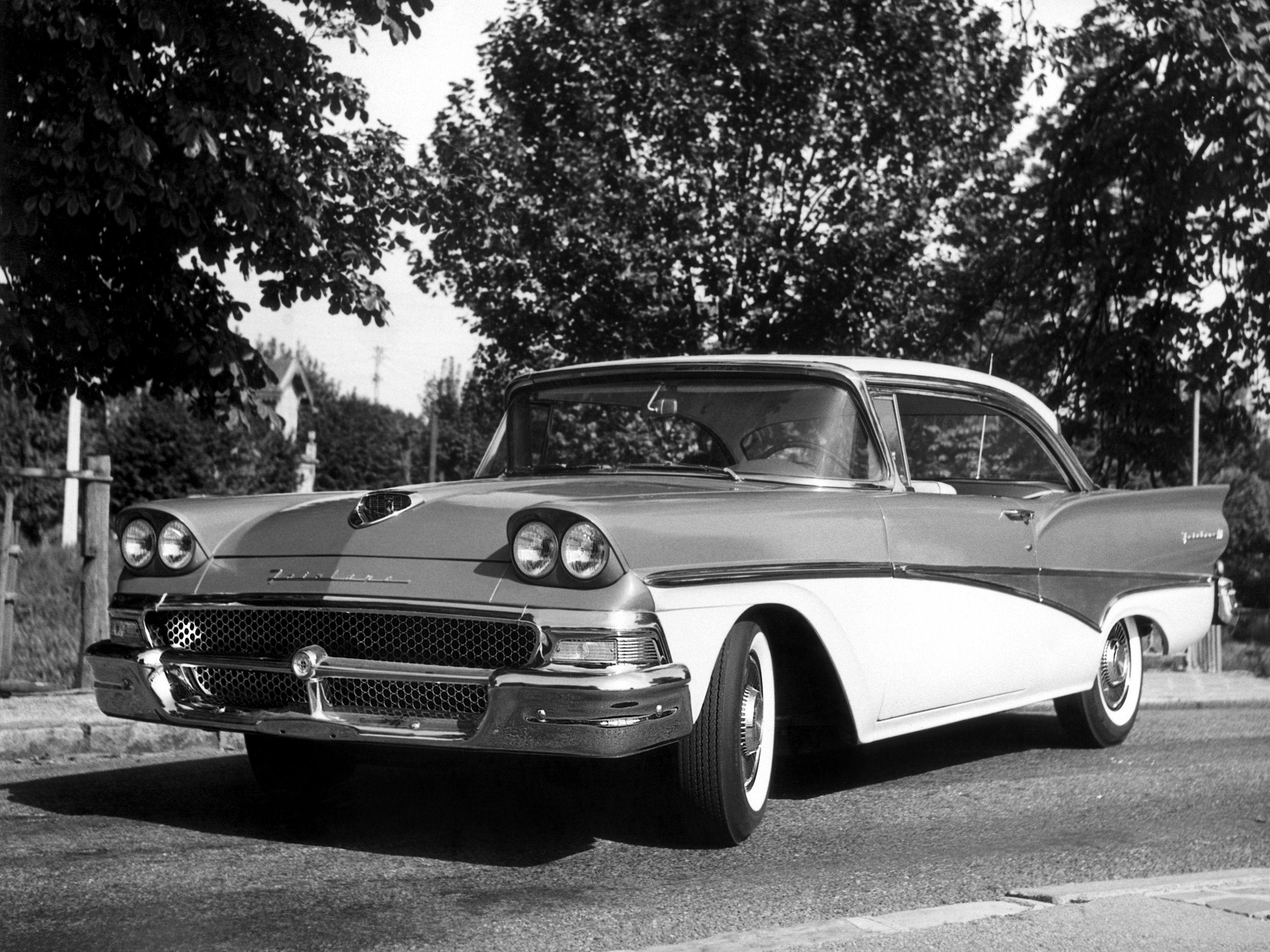 Ford Fairlane 500 2-Door Victoria Hardtop 1958 года выпуска. Фото 1 ...