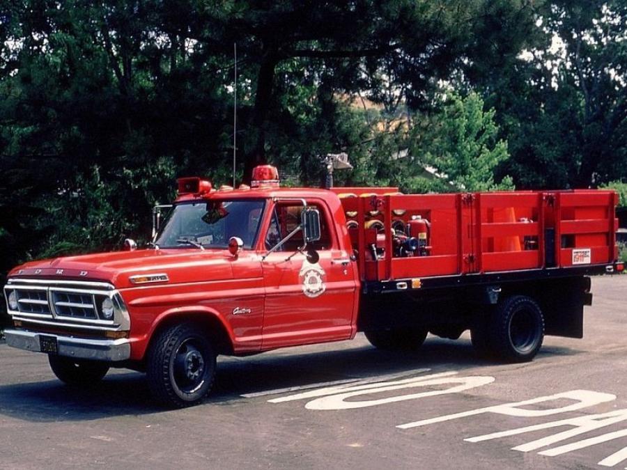 Ford F-350 Firetruck 1971 года выпуска. Фото 1. VERcity