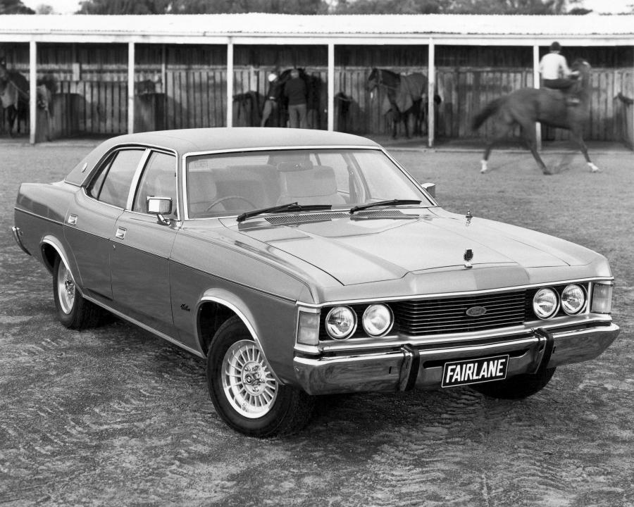 Ford Fairlane Sportsman Sedan 1976 года выпуска для рынка Австралии и ...