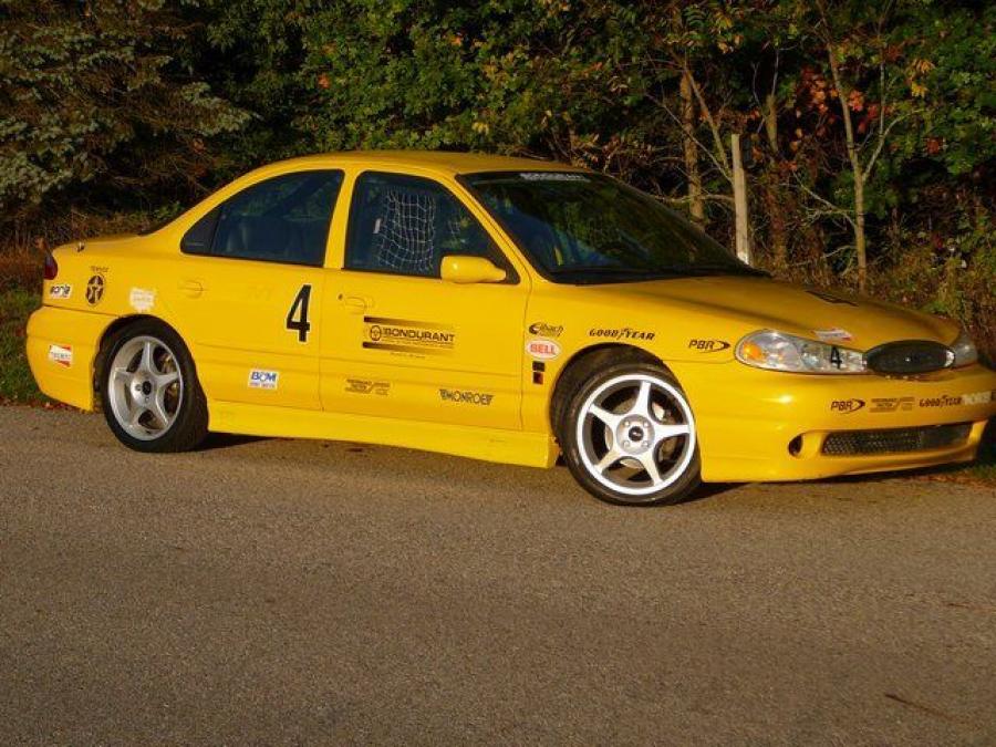 Ford SVT Contour Bondurant 1998 года выпуска. Фото 1. VERcity