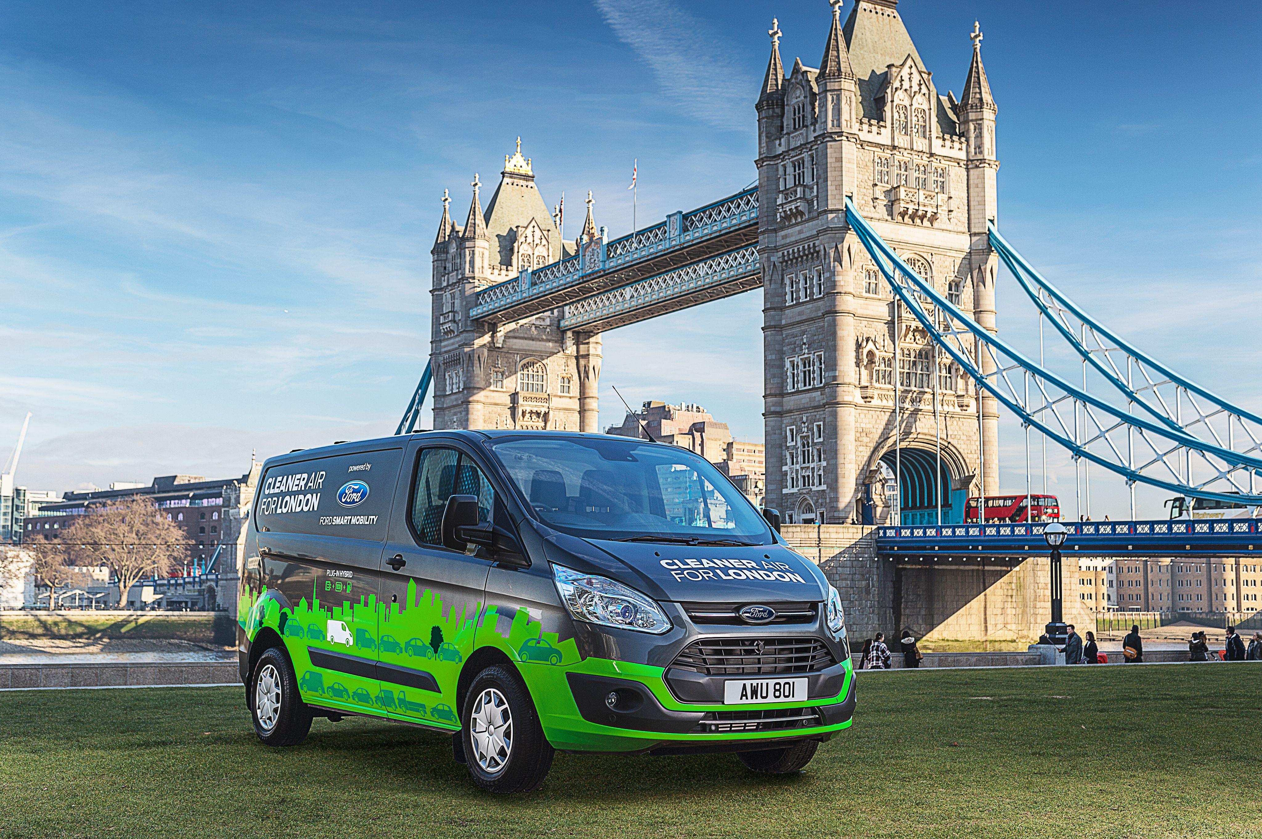 Ford Transit Custom PHEV Prototype 2017 года выпуска. Фото 1. VERcity