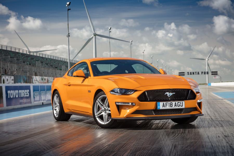 Ford Mustang GT Fastback 2018 года выпуска для рынка Великобритании и ...