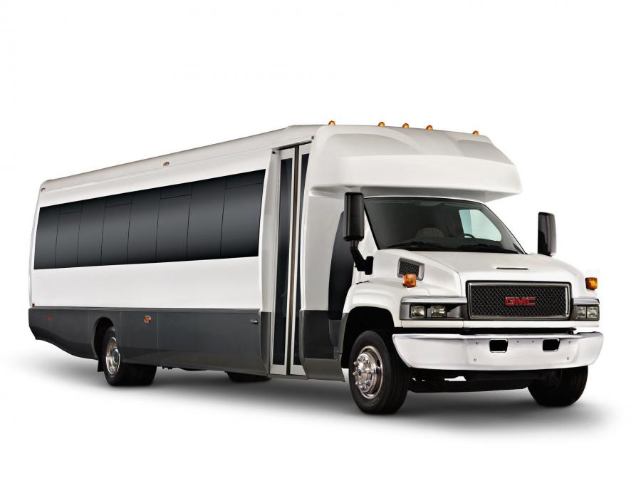 GMC TopKick C5500 Camper 2010 года выпуска. Фото 1. VERcity