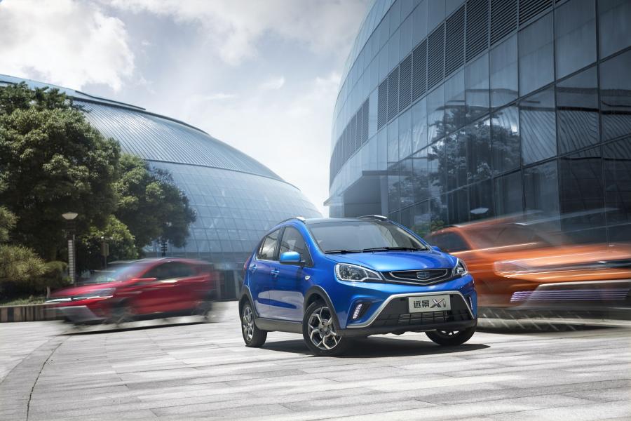 Geely Vision X1 в кузове V01 2017 года выпуска. Фото 9. VERcity