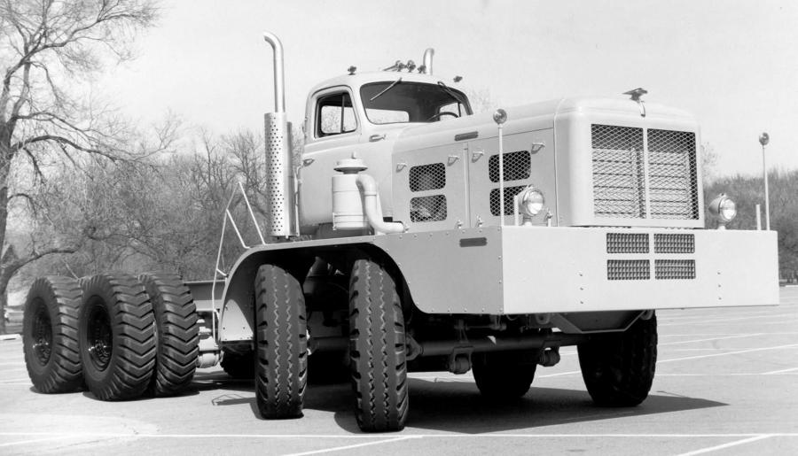 Hendrickson Big Henry 1964 года выпуска. Фото 1. VERcity