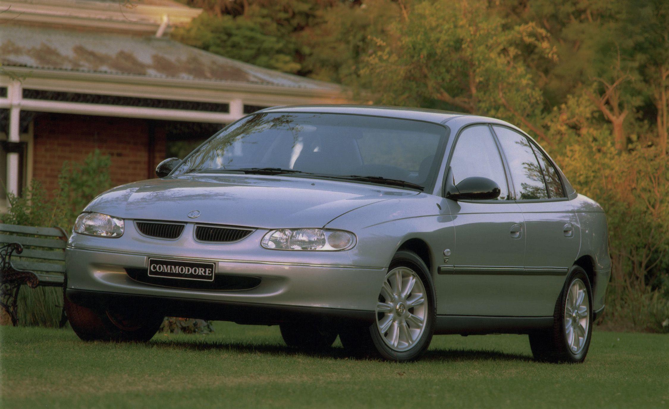 Holden Commodore Olympic Edition в кузове VT Series II 2000 года ...